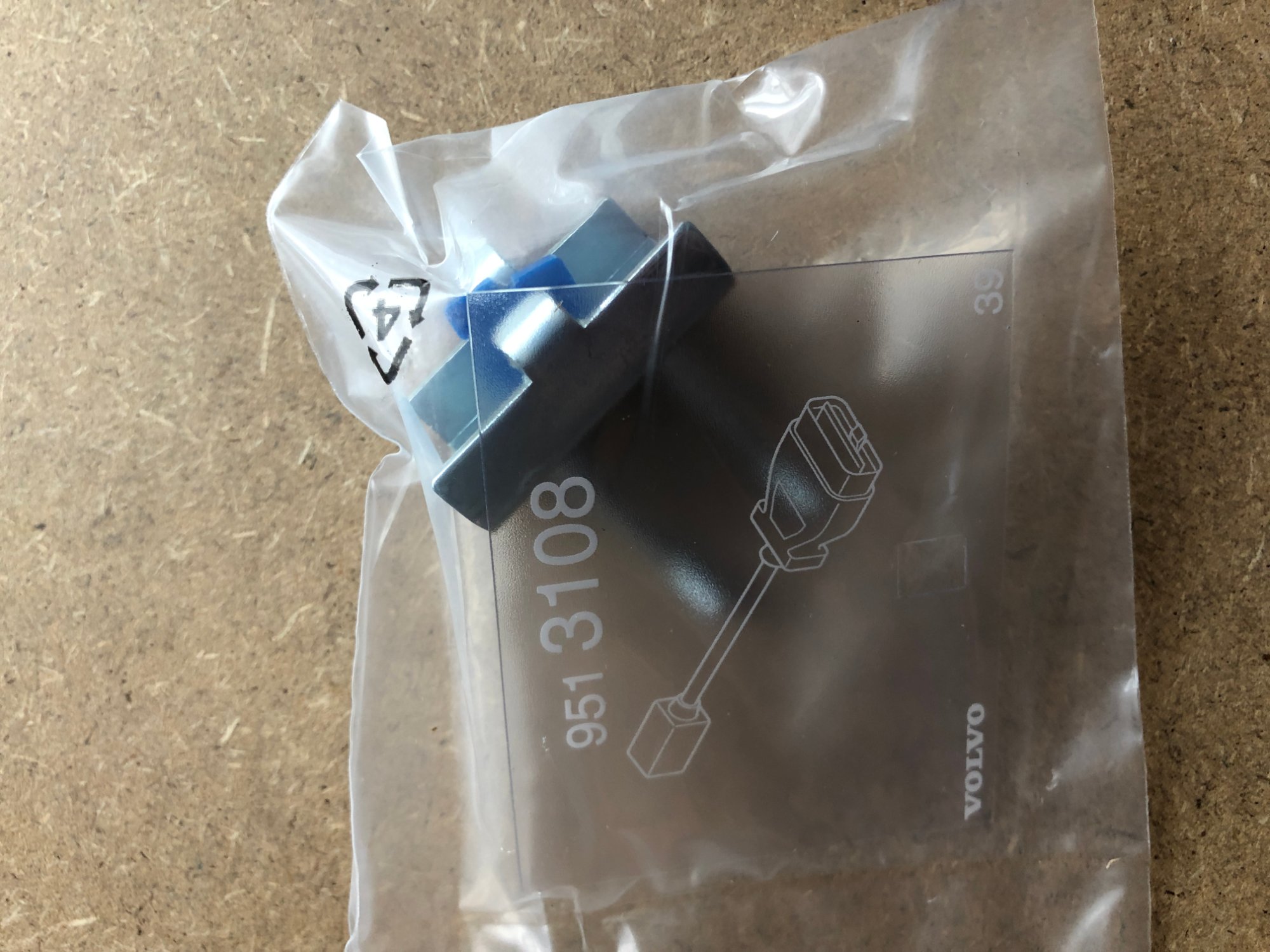 Volvo VOE Adapter - 9513108 - Genuine | D5T5.com